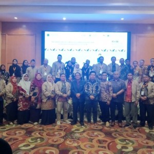 FEBI UIN KHAS JEMBER BERPARTISIPASI DALAM RAKERNAS AFEBIS DAN KONSORSIUM PRODI PTKIN SE ...